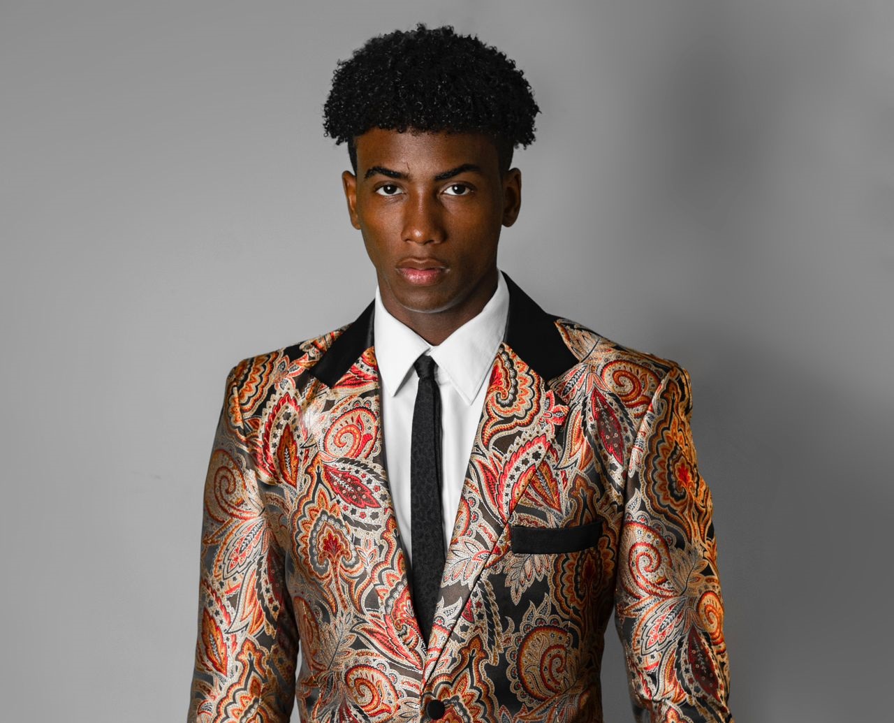 Dominicano Starlin de Holma transforma mundo de la moda